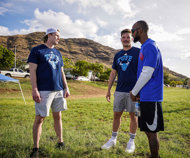 PHOTOS: TUFF Donates New Uniforms to Westside Titans – ESPN Honolulu