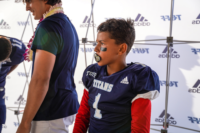 PHOTOS: TUFF Donates New Uniforms to Westside Titans – ESPN Honolulu